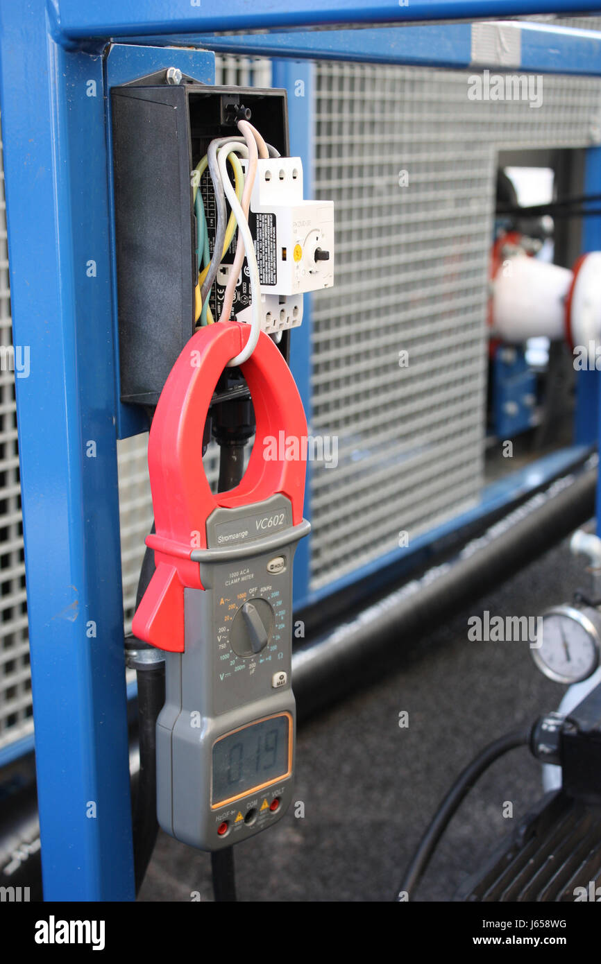Ampere meter -Fotos und -Bildmaterial in hoher Auflösung – Alamy