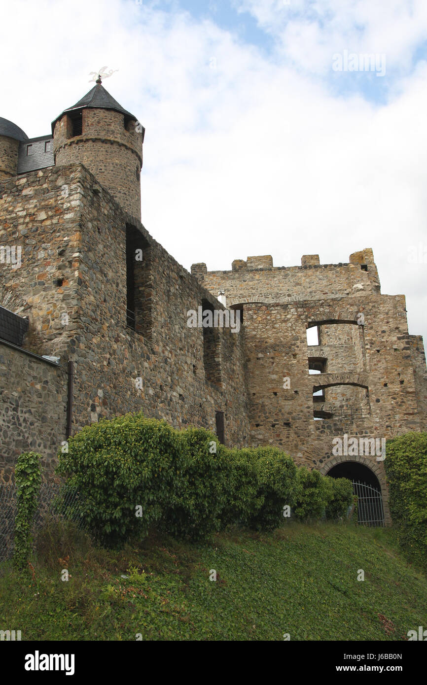 Burgruine greifenstein -Fotos und -Bildmaterial in hoher Auflösung – Alamy