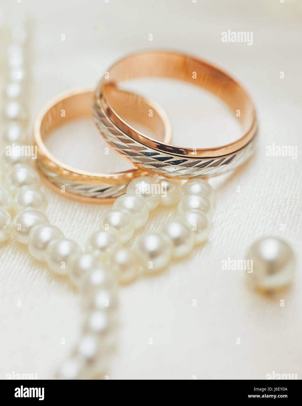 Hochzeit und Gold Stockfotos und -bilder Kaufen - Alamy
