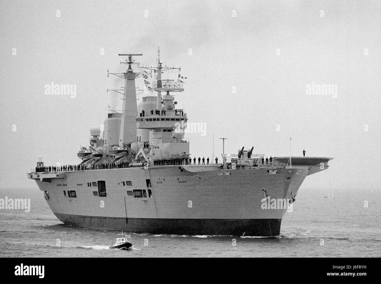 Hms Invincible Stockfotos und -bilder Kaufen - Alamy