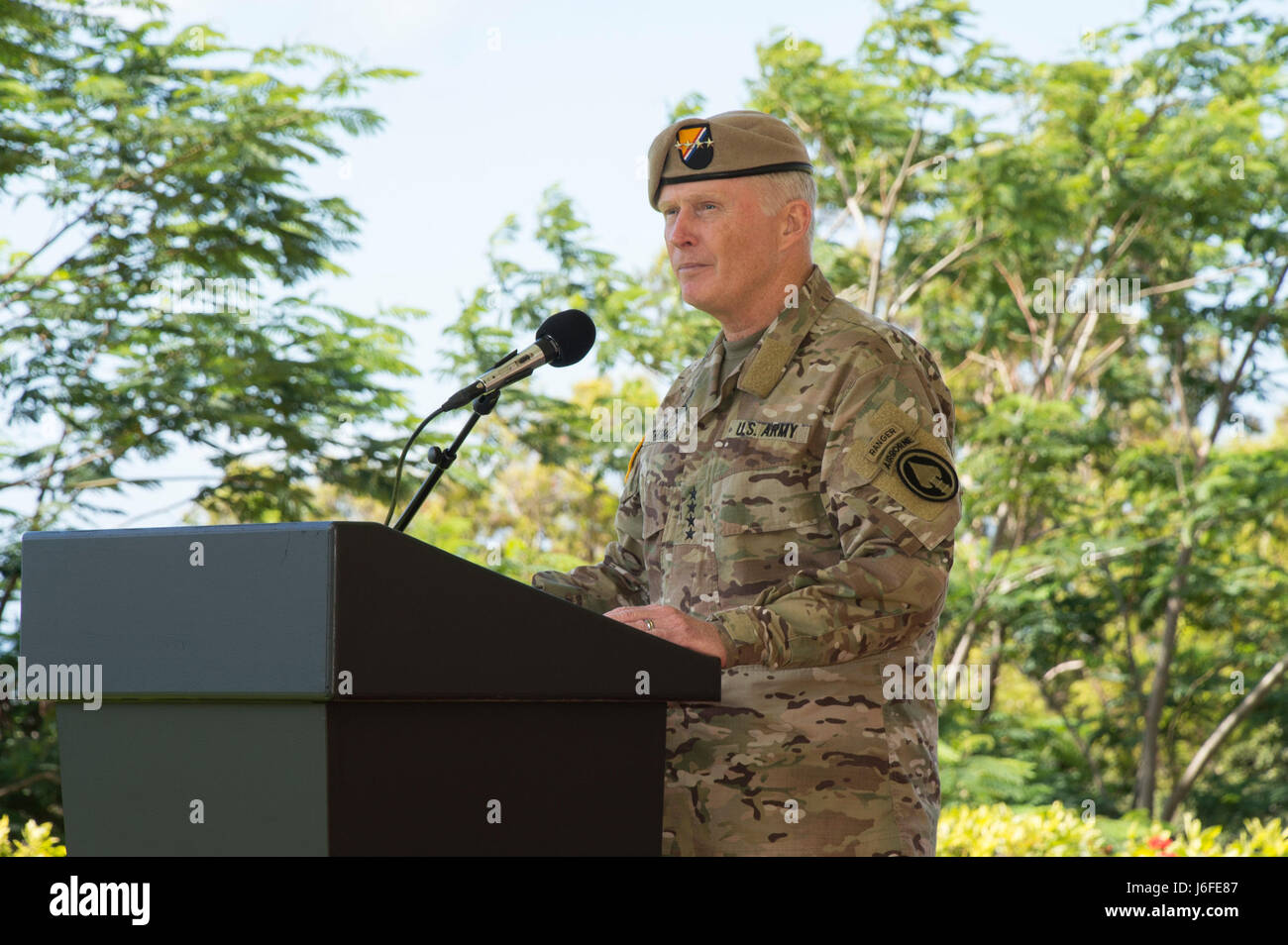 Allgemeine raymond thomas iii -Fotos und -Bildmaterial in hoher ...