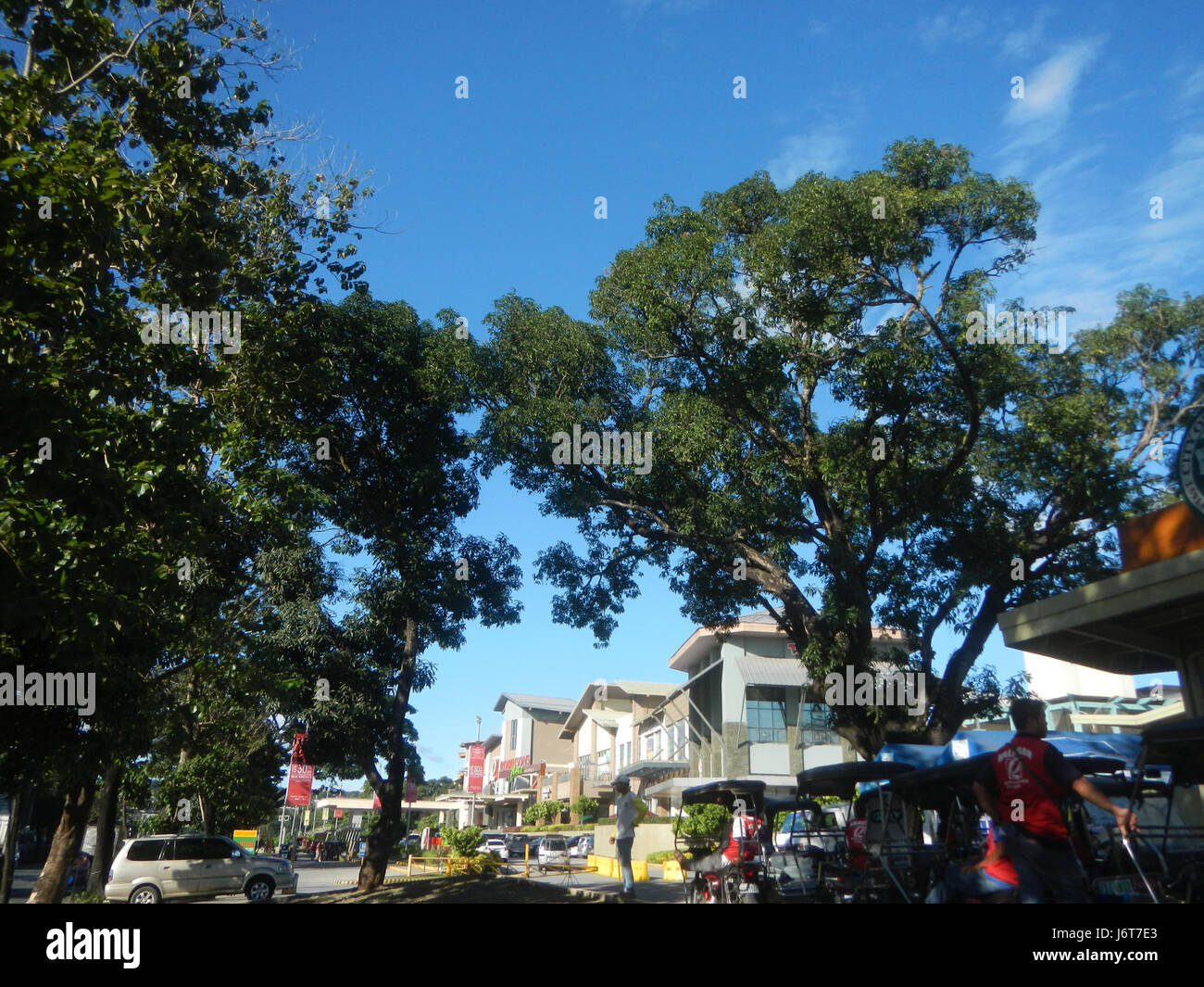 0680 platzieren Robinsons Antipolo Transport Terminal Fußgängerbrücke ...