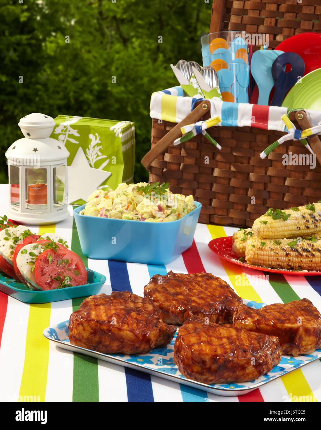 Grill lines -Fotos und -Bildmaterial in hoher Auflösung – Alamy