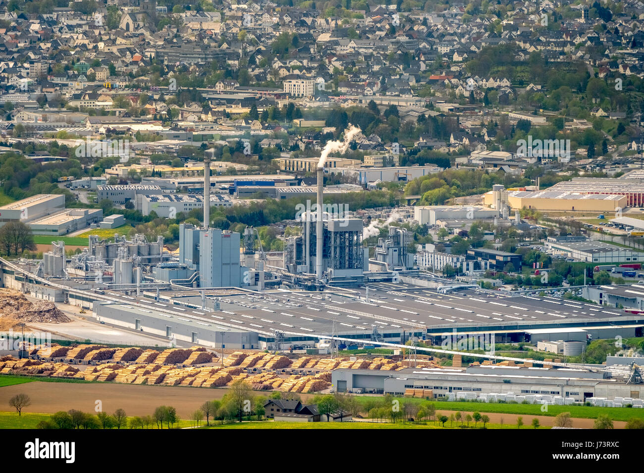Blick auf die Holzfabrik Egger, Brilon, Sauerland, Hochsauerlandkreis ...
