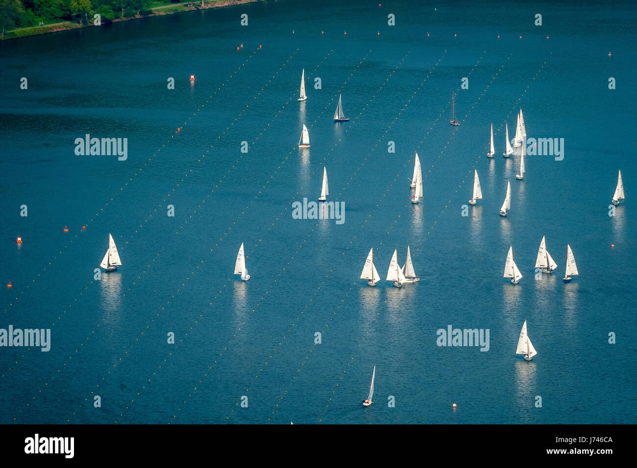 Segelboot baldeney -Fotos und -Bildmaterial in hoher Auflösung – Alamy