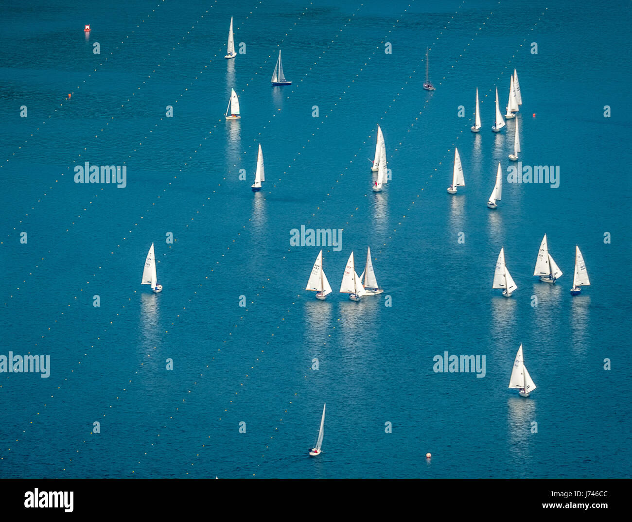 Segelboot baldeney -Fotos und -Bildmaterial in hoher Auflösung – Alamy