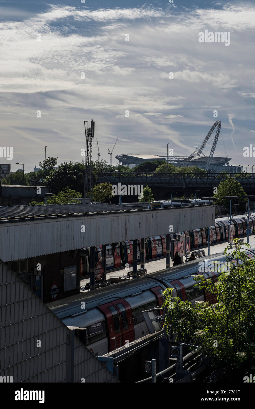 Bahnhof neasden -Fotos und -Bildmaterial in hoher Auflösung – Alamy