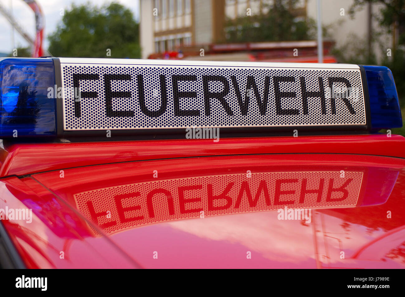 Erste feuerwehrfahrzeug -Fotos und -Bildmaterial in hoher Auflösung – Alamy