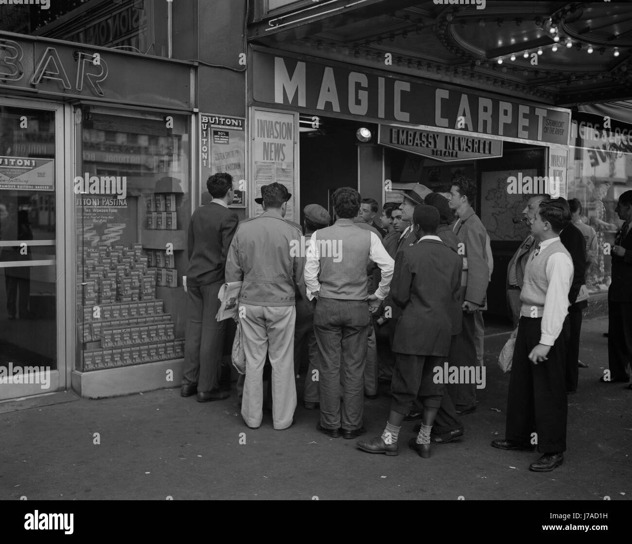 Vollansicht des times square in new york city -Fotos und -Bildmaterial ...