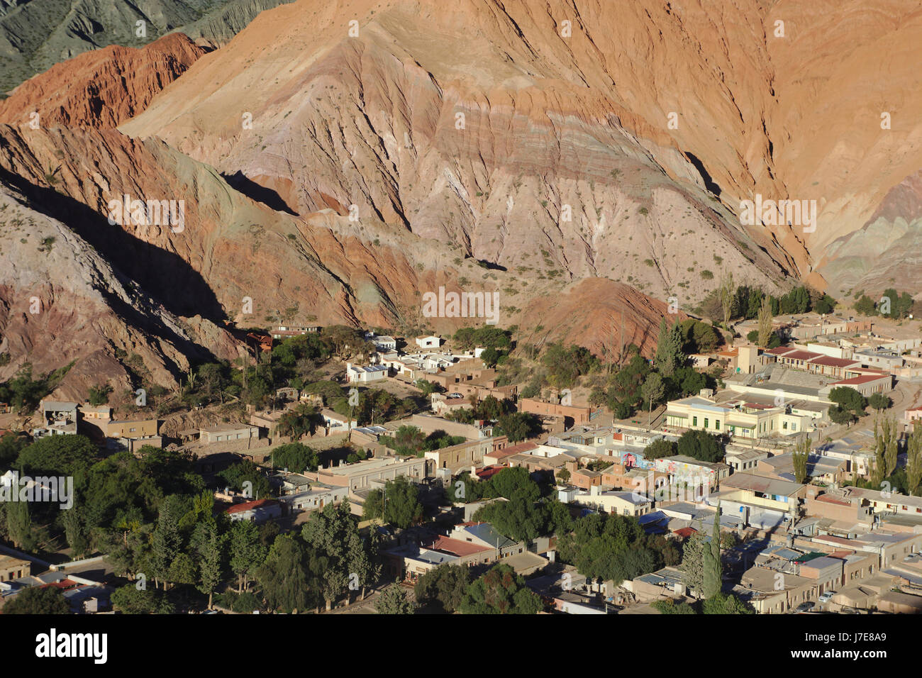 Cerro de siete farben -Fotos und -Bildmaterial in hoher Auflösung – Alamy
