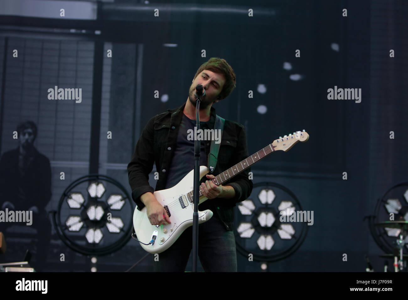 Max Giesinger Singer Stockfotos und -bilder Kaufen - Alamy