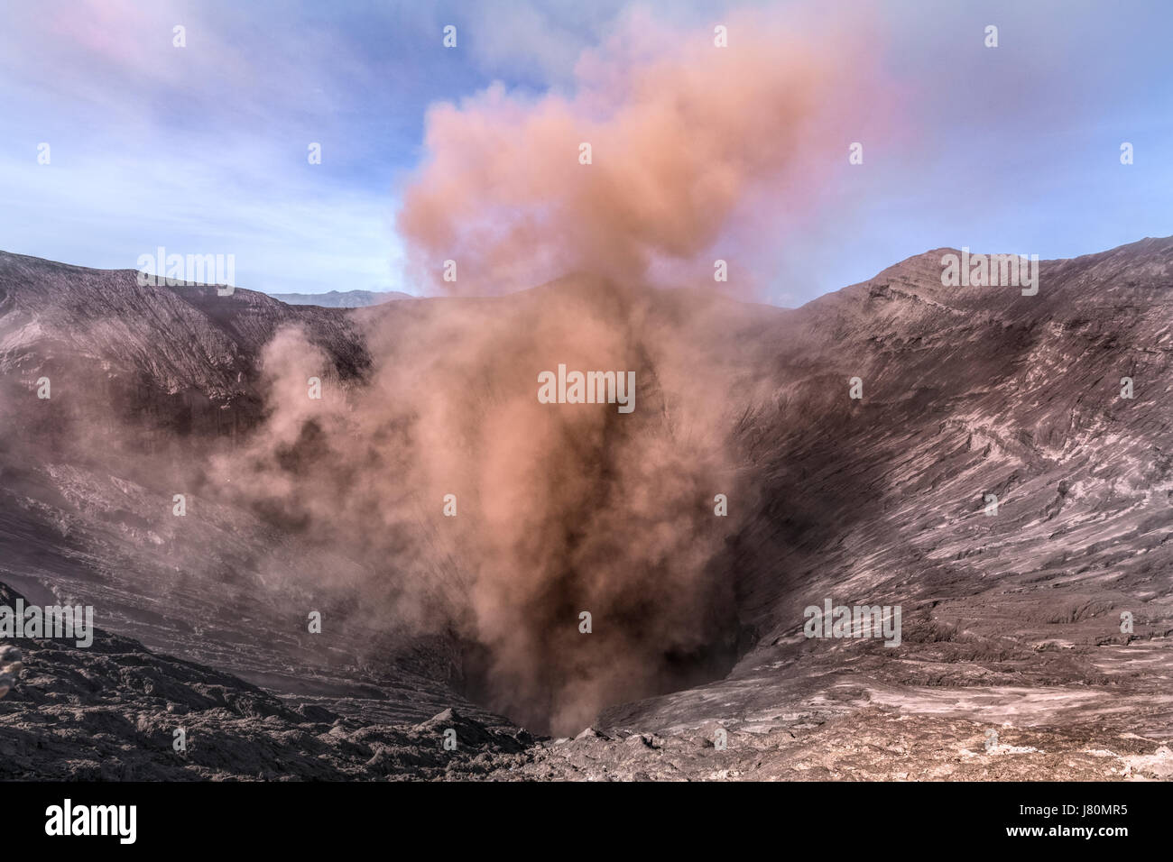 Bromo tengger semeru nationalpark -Fotos und -Bildmaterial in hoher ...