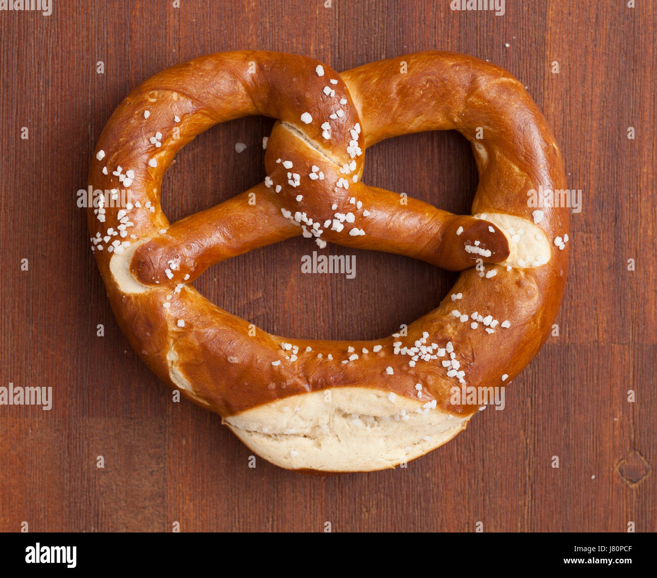 Brezel essen Nahrungsmittel Salz Gebäck absurd gewickelt verstrickt ...