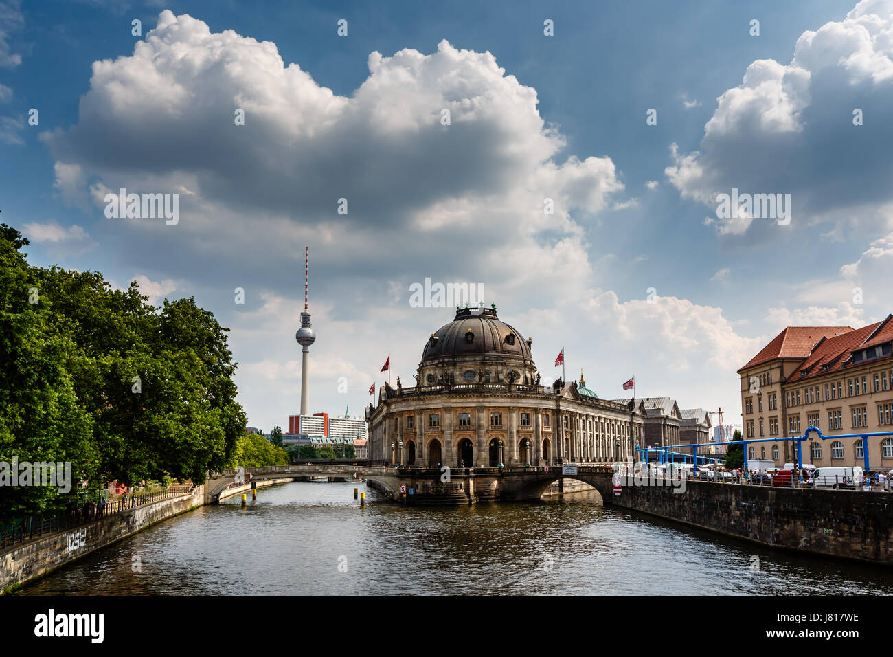 Spree mit museumsinsel -Fotos und -Bildmaterial in hoher Auflösung – Alamy