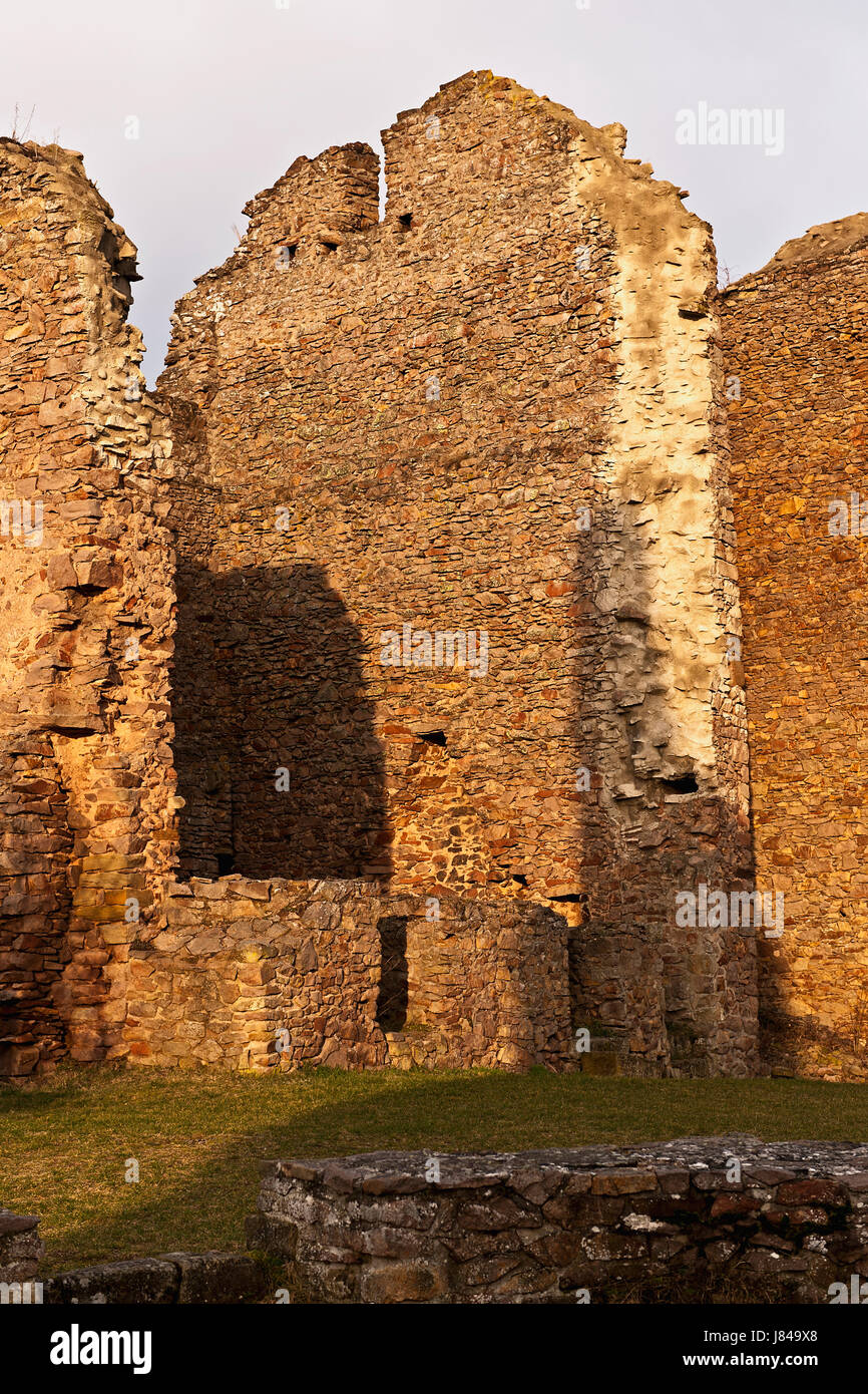 historische Ruine Festung Ritter Bürgschafts Schloss Burg im ...