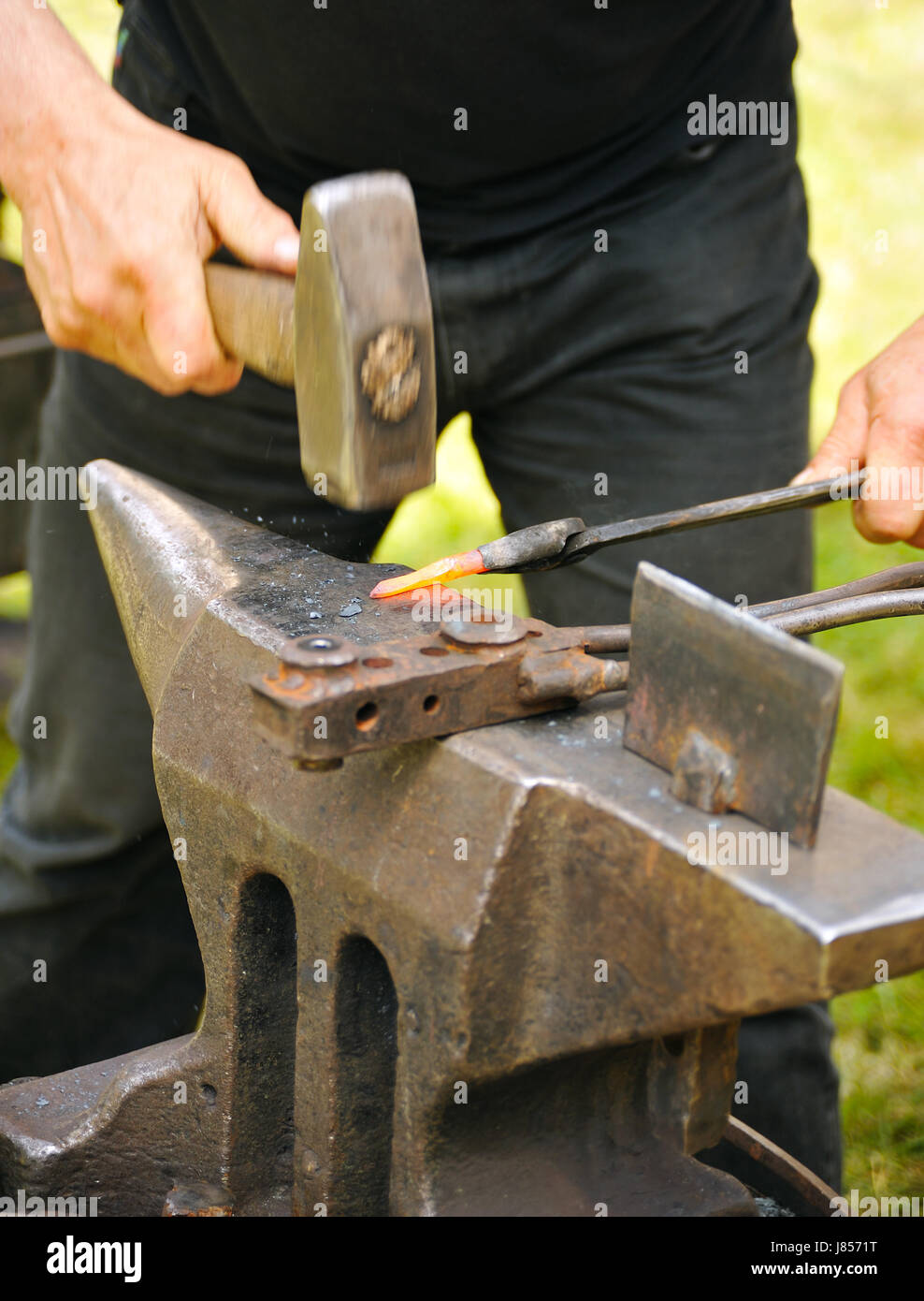 Amboss methode -Fotos und -Bildmaterial in hoher Auflösung – Alamy