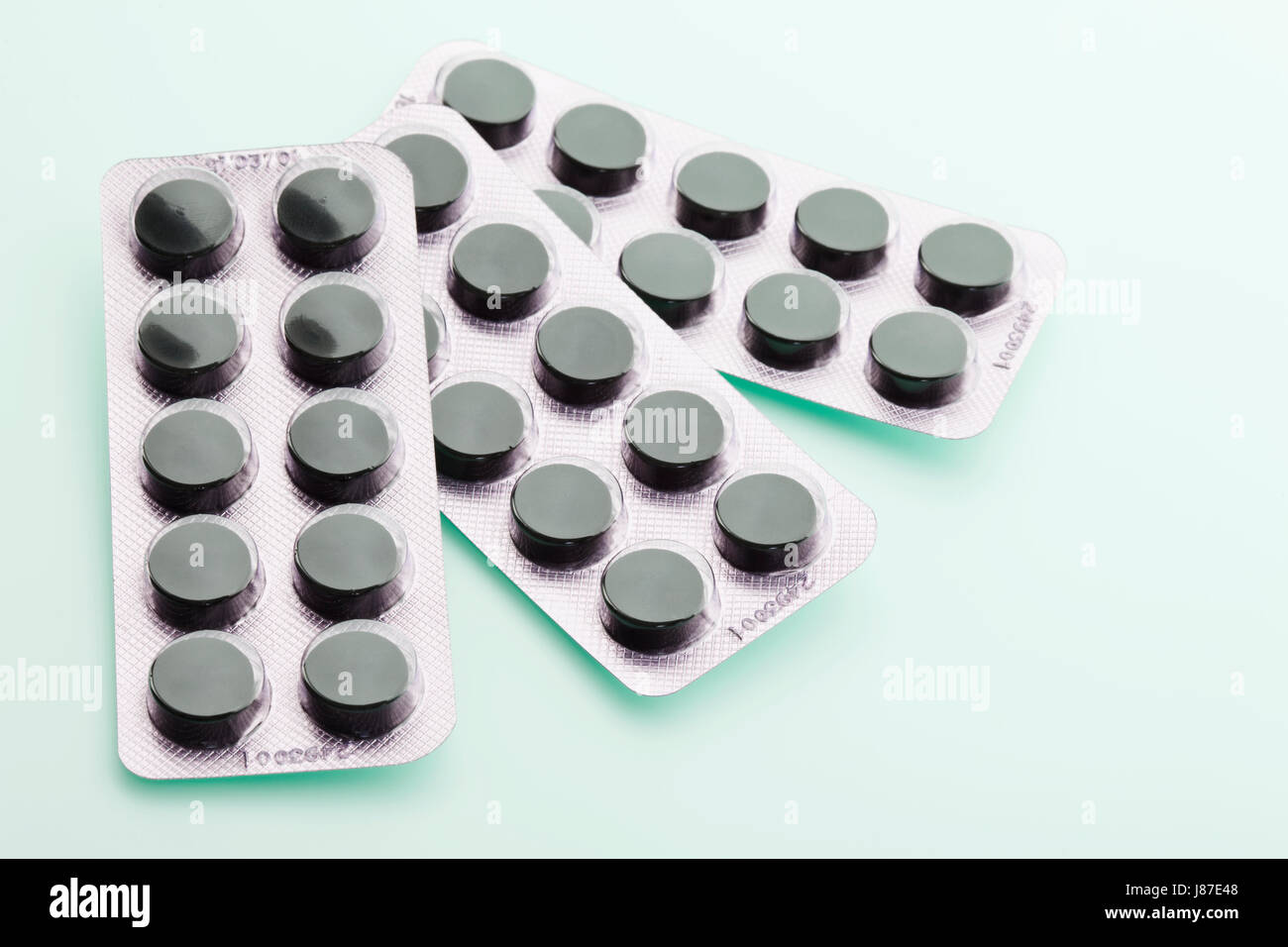 Kohletabletten -Fotos und -Bildmaterial in hoher Auflösung – Alamy