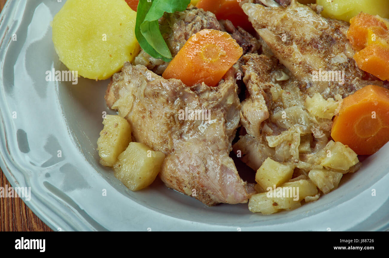 Stuffat Tal-Fenek - Nationalgericht der Malta Stockfotografie - Alamy