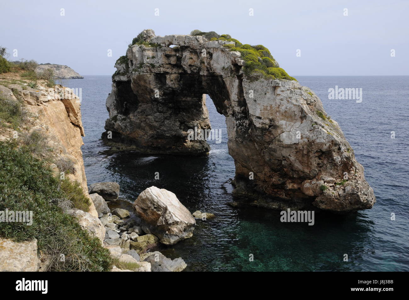 Mallorca rock natural wonder bridge -Fotos und -Bildmaterial in hoher ...