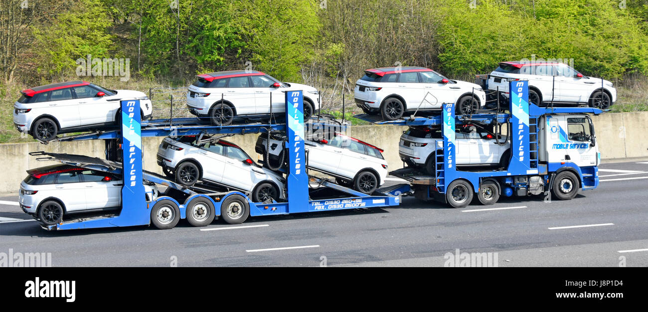 Supply-Chain-Logistik mit beladener LKW PKW Transporter LKW LKW um acht ...