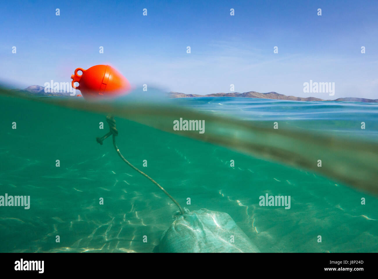 Split water view halb unter wasser -Fotos und -Bildmaterial in hoher ...