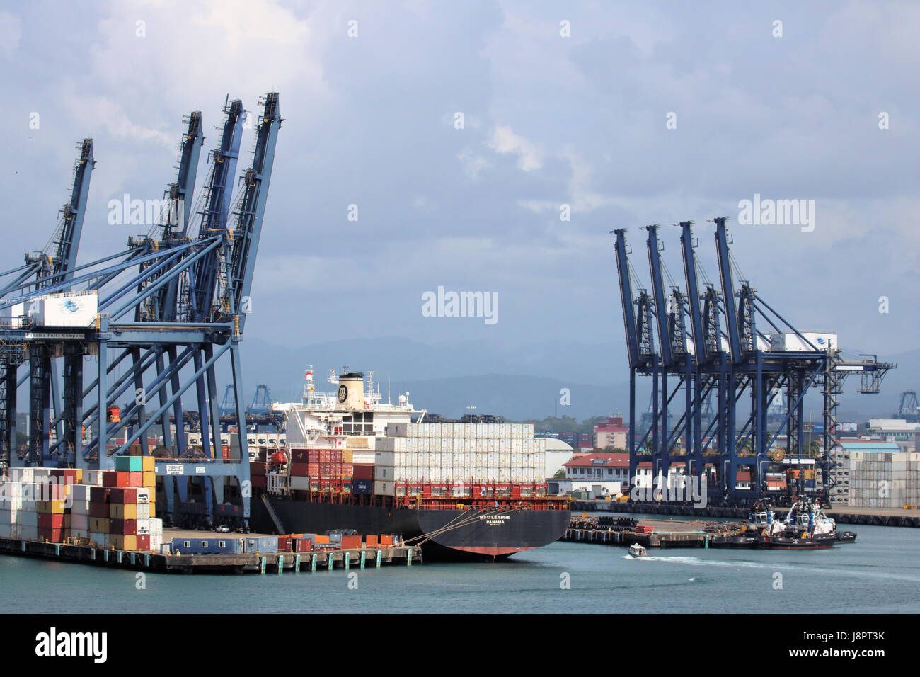 MSC-Containerschiff Leanne am Container Pier in Colon, Panama ...