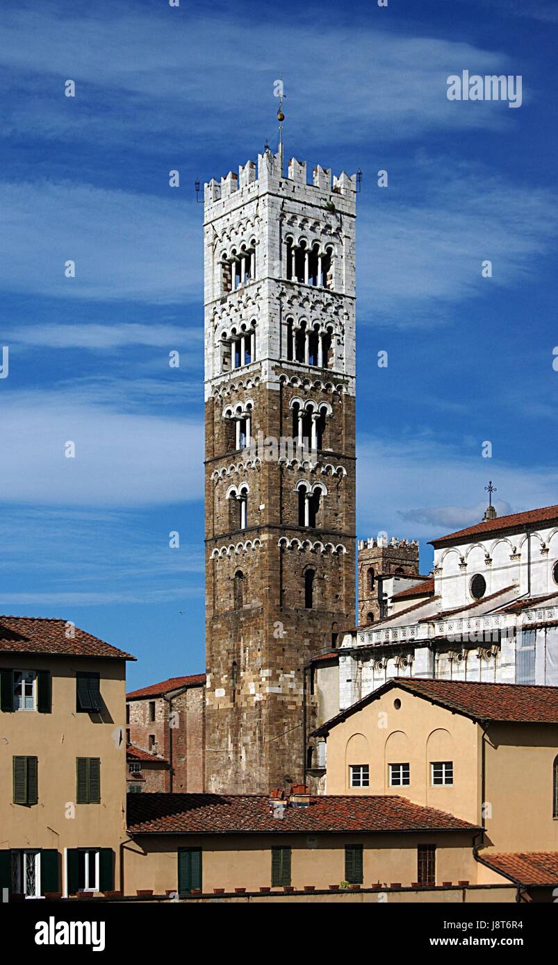 Italien lucca marktplatz -Fotos und -Bildmaterial in hoher Auflösung ...