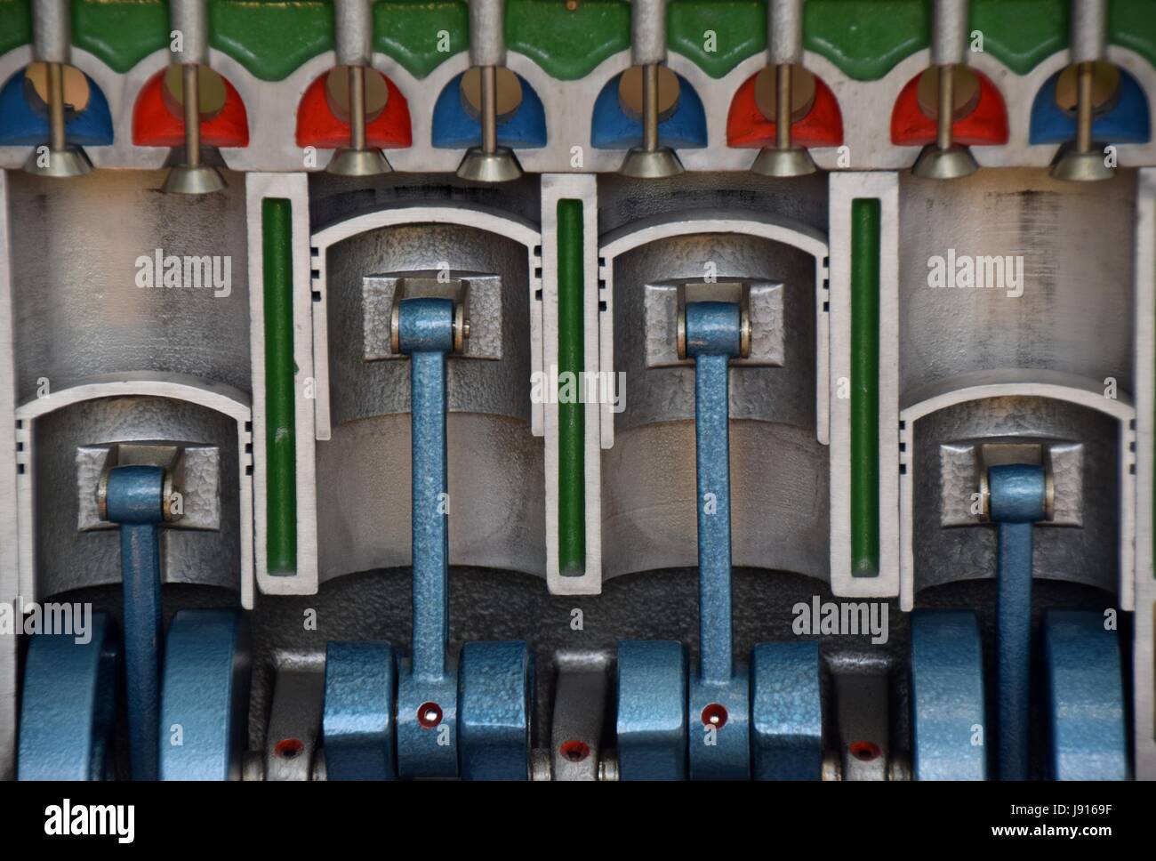 Modell der Benzin-Verbrennungsmotor, der zeigt innerhalb der Verbrennungsmotor, Kolben, Zylinder ...