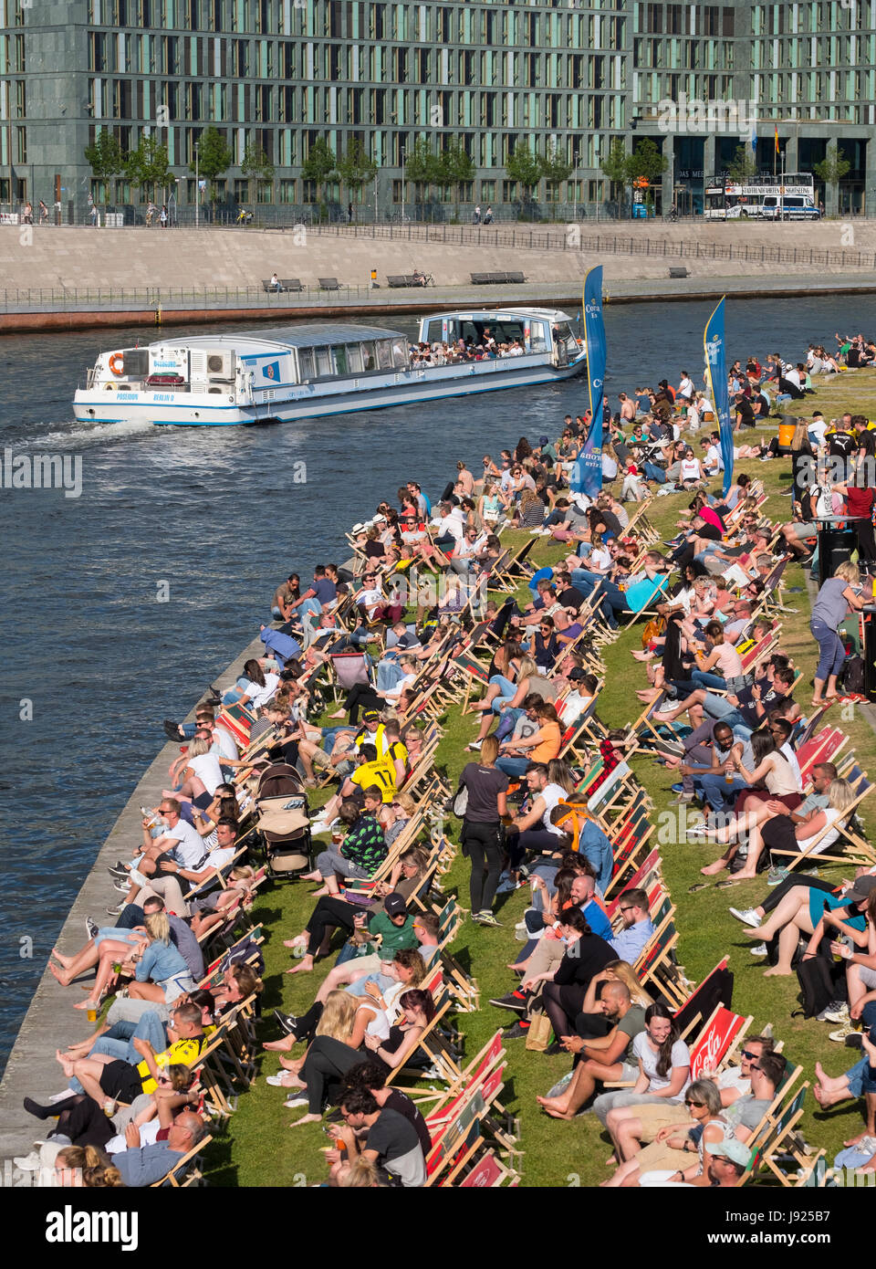 Bar river spree berlin -Fotos und -Bildmaterial in hoher Auflösung ...