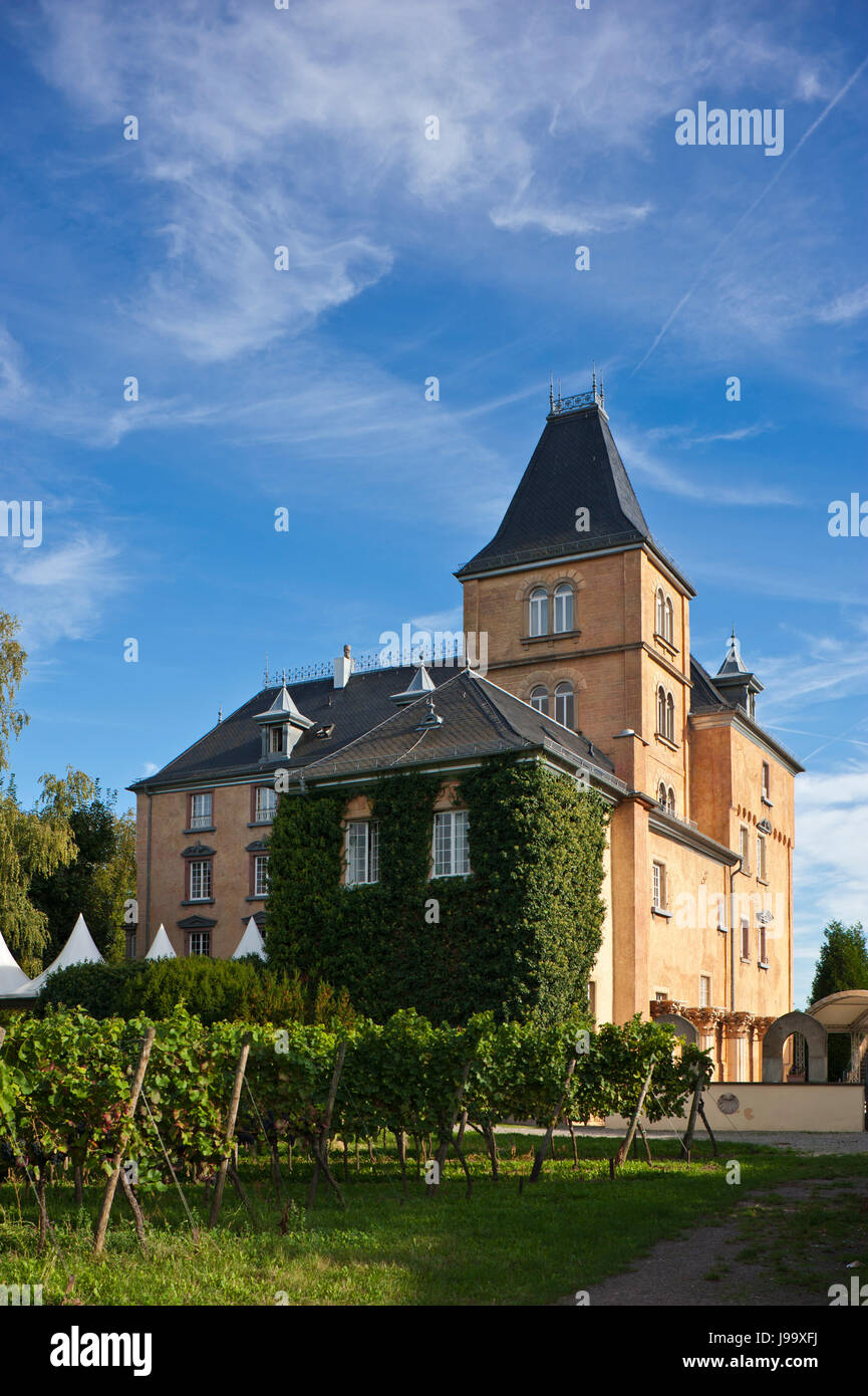Hotel Schloss Edesheim Stockfotos & Hotel Schloss Edesheim Bilder - Alamy