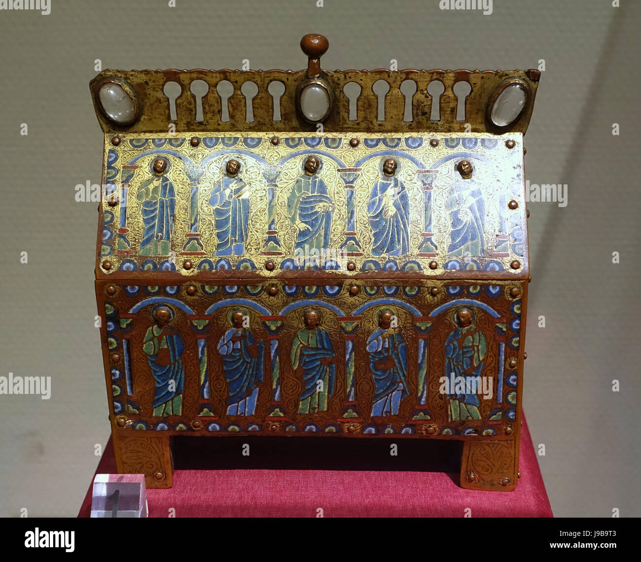 Reliquiar aus holz -Fotos und -Bildmaterial in hoher Auflösung – Alamy