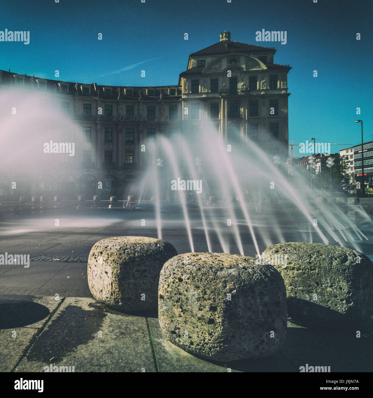 Karlsplatz stachus münchen -Fotos und -Bildmaterial in hoher Auflösung ...