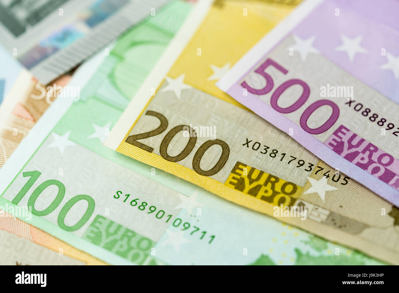 Sterling Und Euro Banknoten Und M nzen Stockfotografie Alamy sterling-und-euro-banknoten-und-m-nzen-stockfotografie-alamy