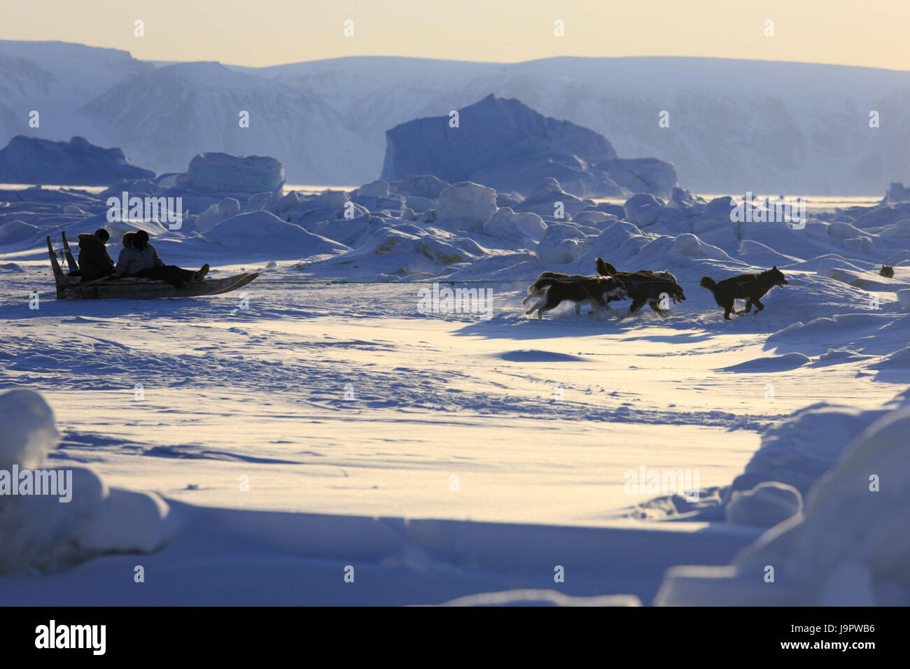 Inuit eskimo people -Fotos und -Bildmaterial in hoher Auflösung – Alamy