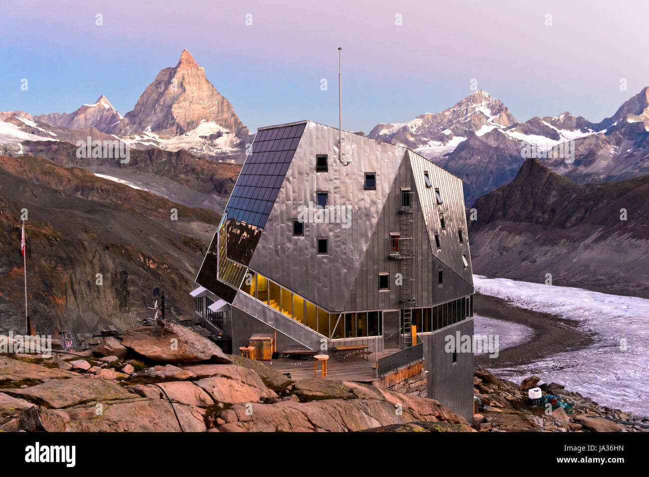 Bei der Monte-Rosa-Hütte, Monte Rosa Hütte über den Gletscher zu ...