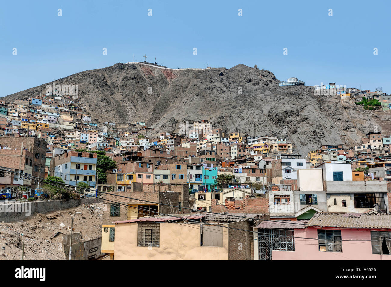 Lima slum -Fotos und -Bildmaterial in hoher Auflösung - Seite 2 - Alamy