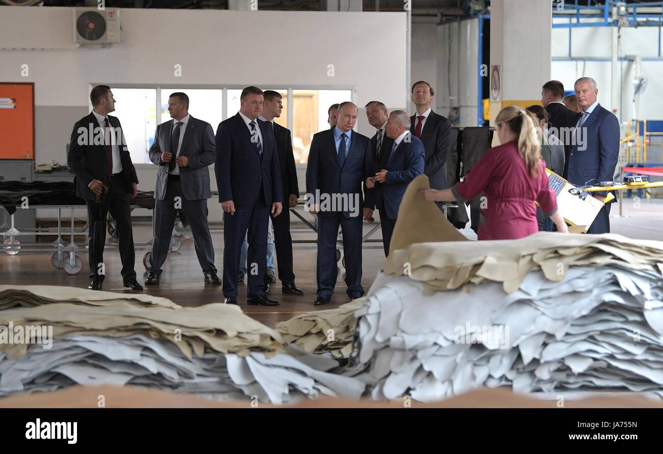 Russkaya kozha -Fotos und -Bildmaterial in hoher Auflösung – Alamy
