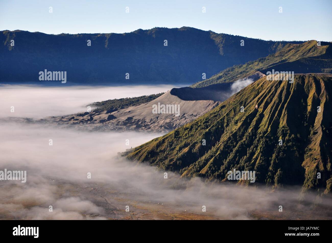 Java Vulkan Stockfotos und -bilder Kaufen - Alamy