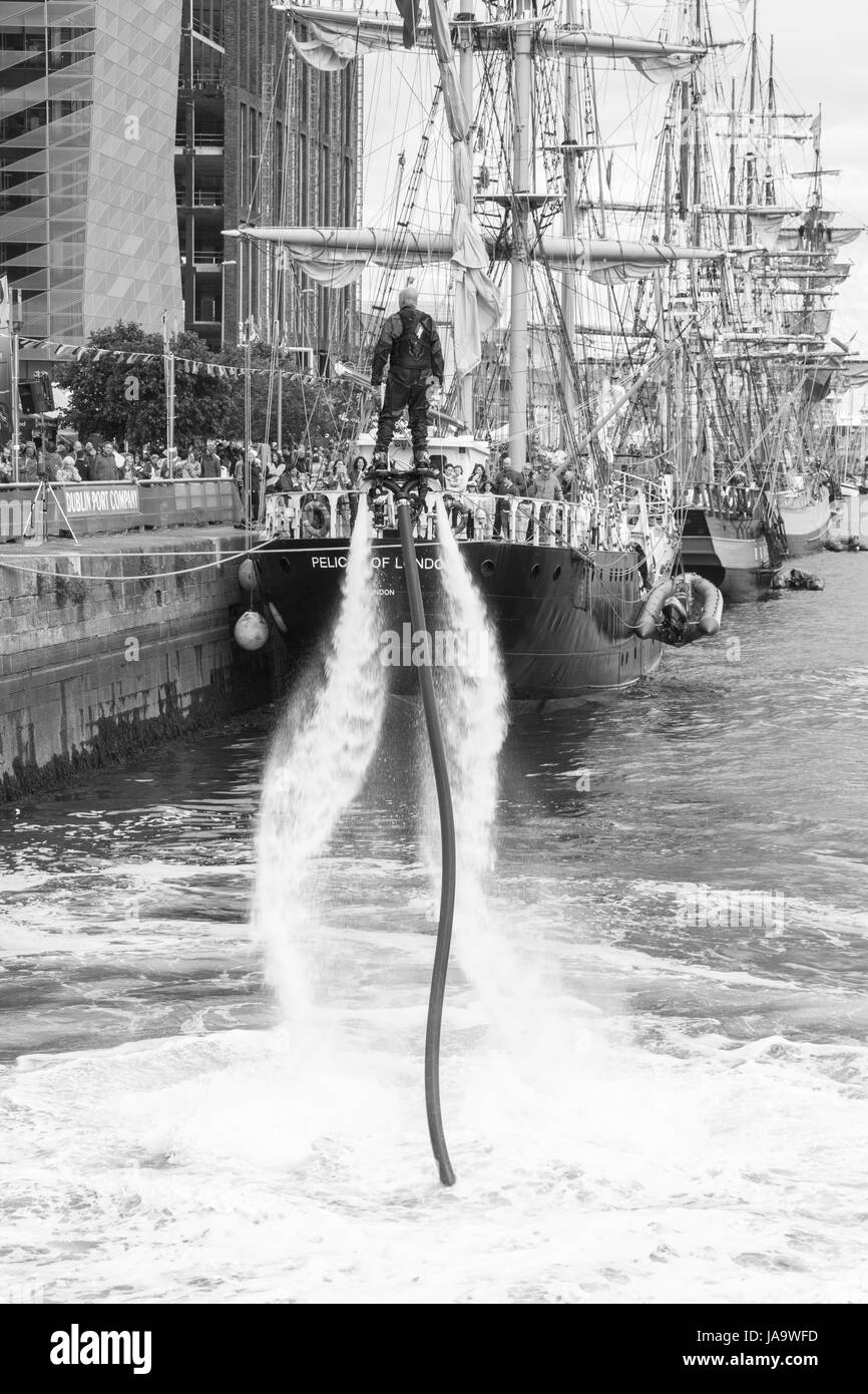 Jet pack -Fotos und -Bildmaterial in hoher Auflösung – Alamy