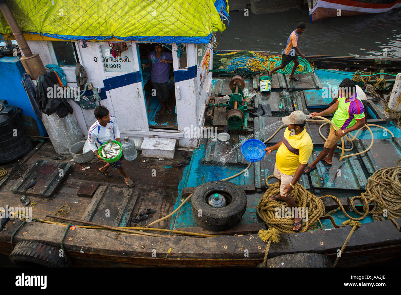 Indianer fangen fische -Fotos und -Bildmaterial in hoher Auflösung – Alamy