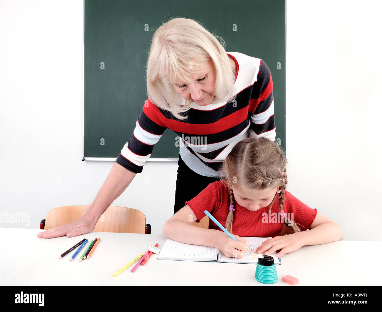 Altere lehrerin -Fotos und -Bildmaterial in hoher Auflösung – Alamy