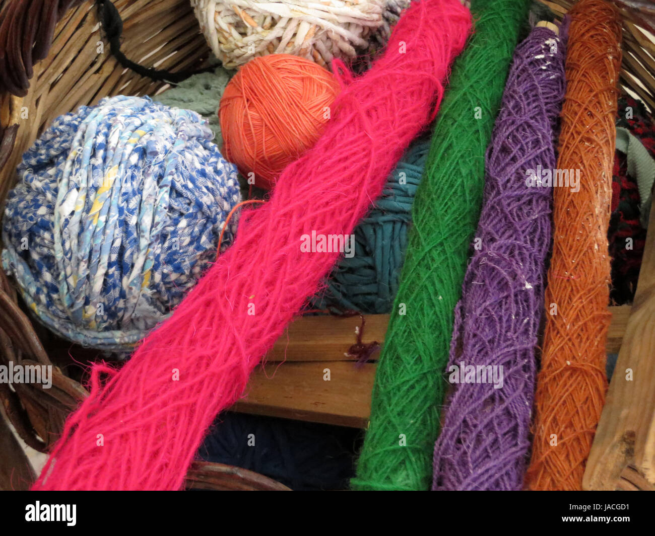 Spindel mit wolle -Fotos und -Bildmaterial in hoher Auflösung – Alamy