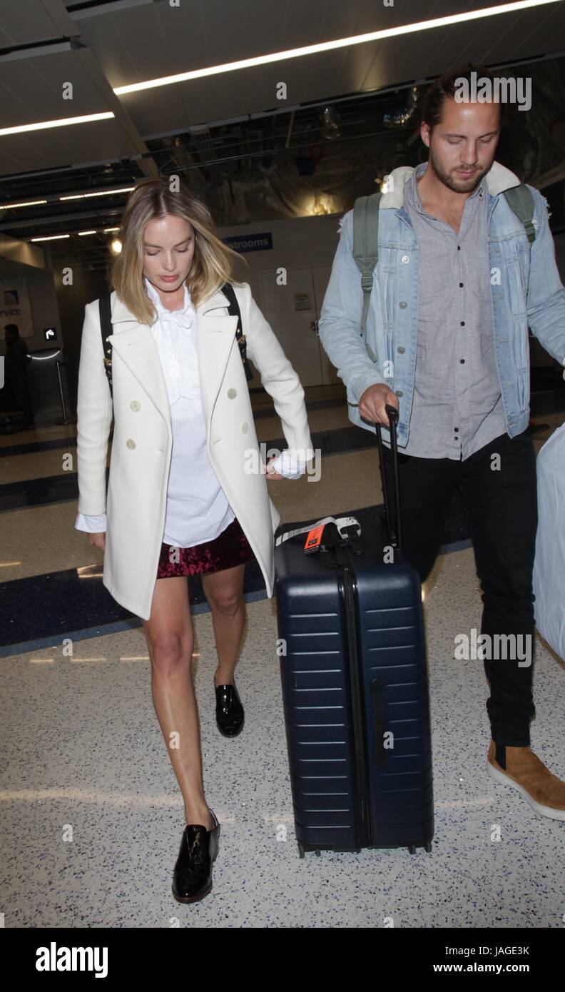 Margot robbie to ackerley -Fotos und -Bildmaterial in hoher Auflösung ...