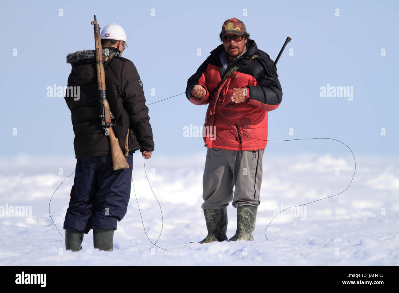 Inuit hunting -Fotos und -Bildmaterial in hoher Auflösung – Alamy