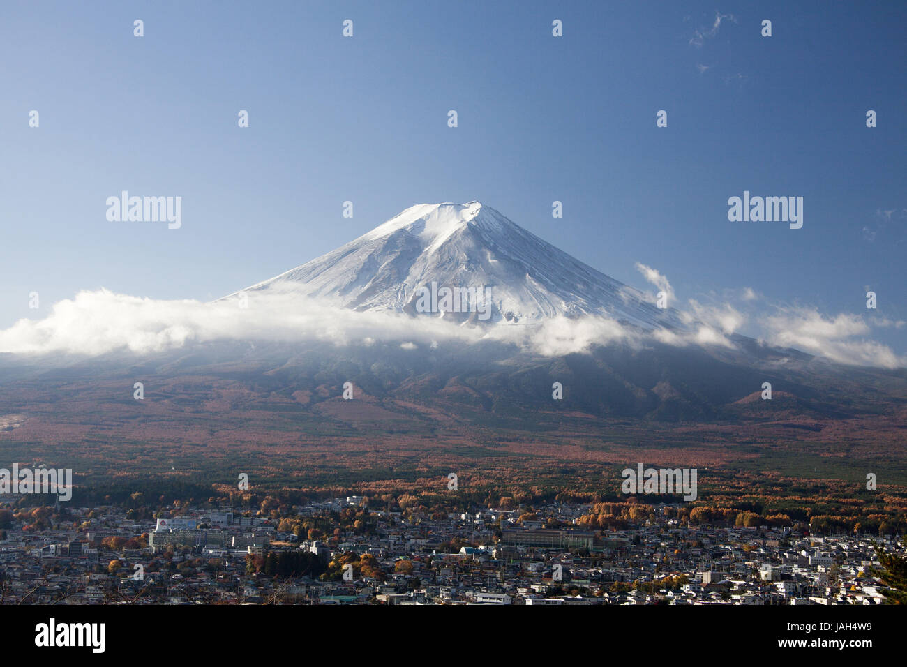 Mount fuji fujiyama japan -Fotos und -Bildmaterial in hoher Auflösung ...