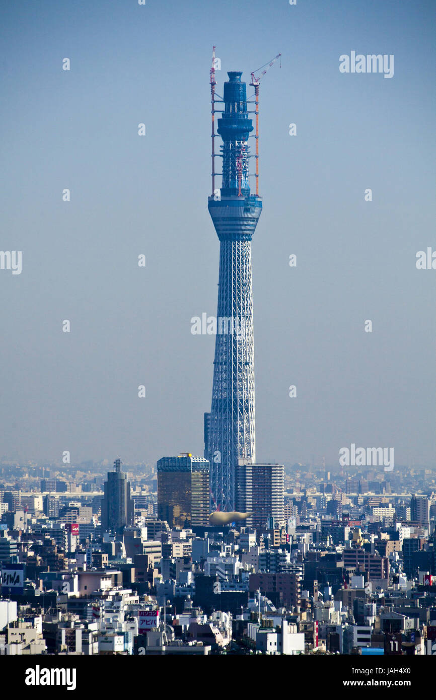 Senden turm tokio himmelbaum -Fotos und -Bildmaterial in hoher ...