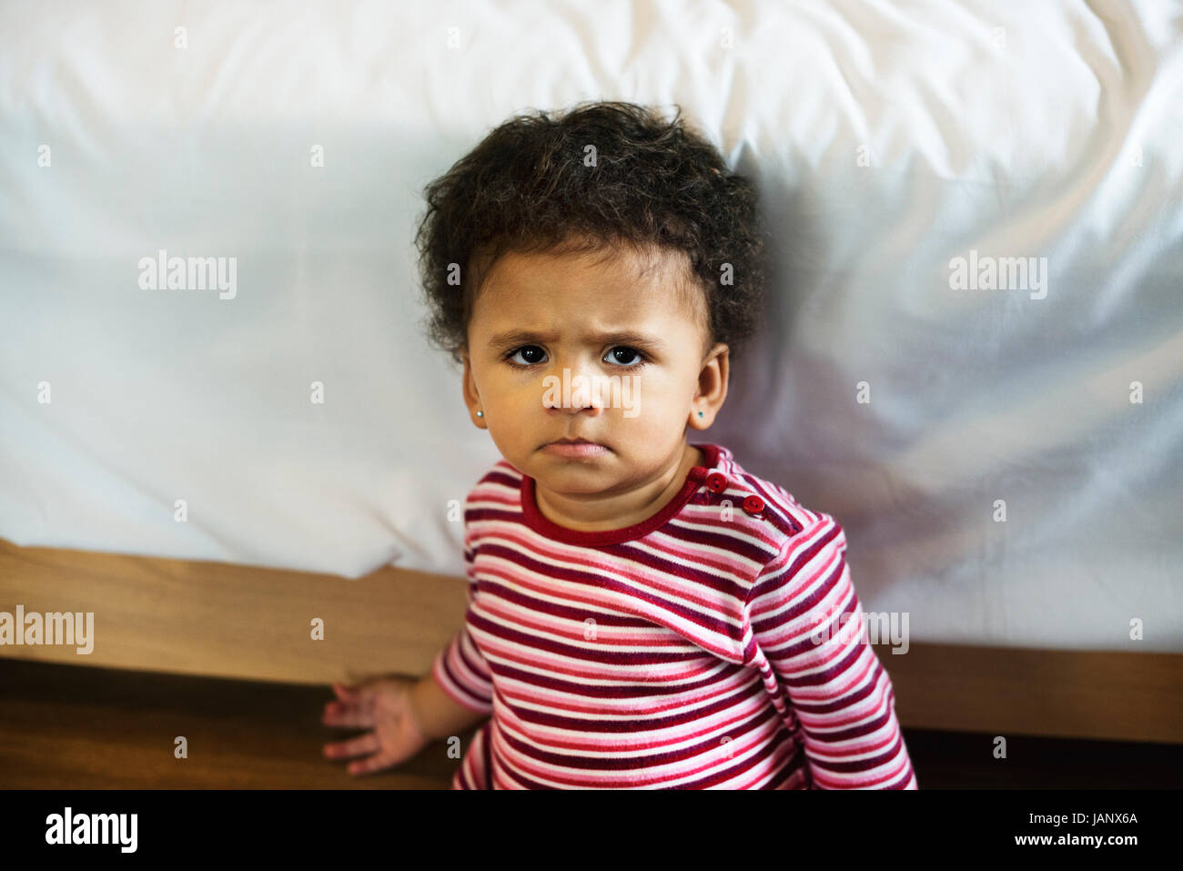 Neugieriges gesicht -Fotos und -Bildmaterial in hoher Auflösung – Alamy