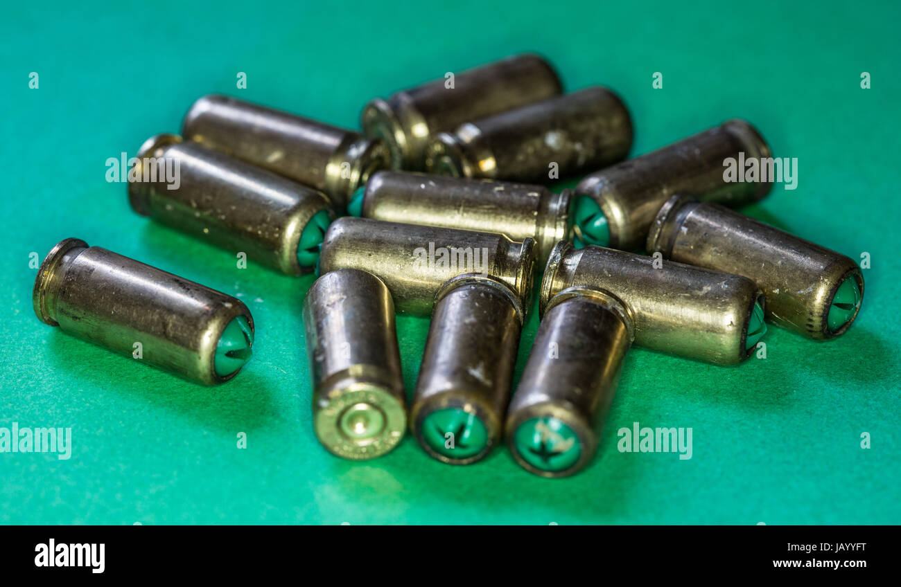 Blank ammunition -Fotos und -Bildmaterial in hoher Auflösung – Alamy