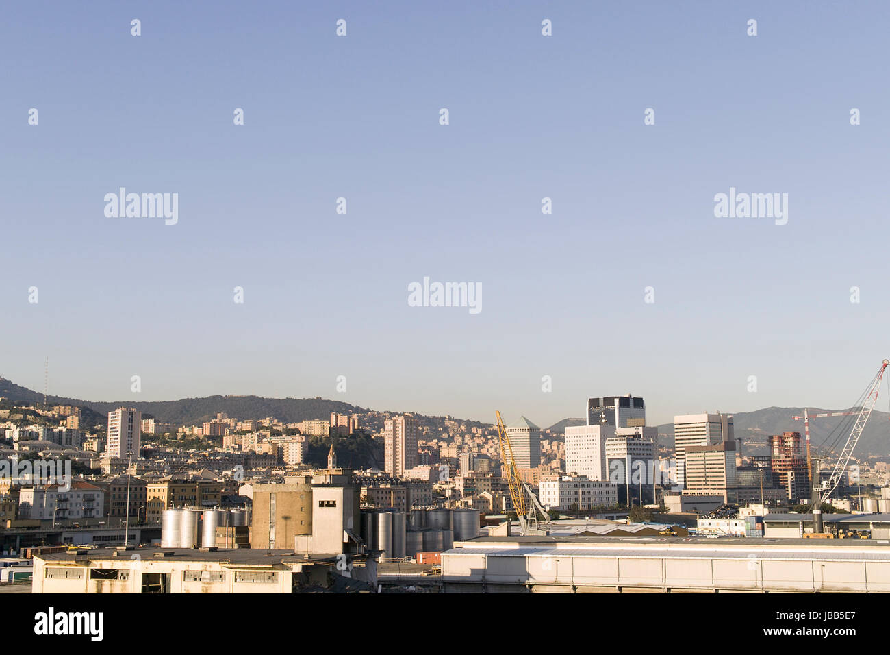 Gassen von genua -Fotos und -Bildmaterial in hoher Auflösung – Alamy