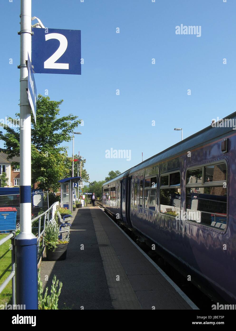 2 gleisige eisenbahn -Fotos und -Bildmaterial in hoher Auflösung – Alamy